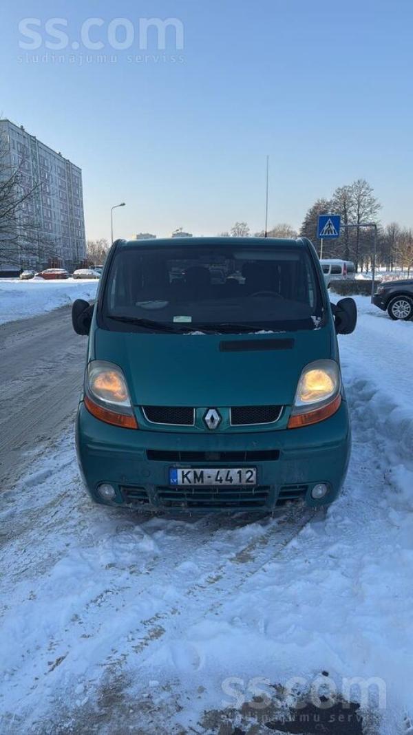 Zaļš Renault Trafic 2006 Rīga, ar dzinēja tilpumu 2.50 L un nobraukumu 380 tūkst. km par 4100 €, foto 1 vietnē AUTOMOTO.COM.LV