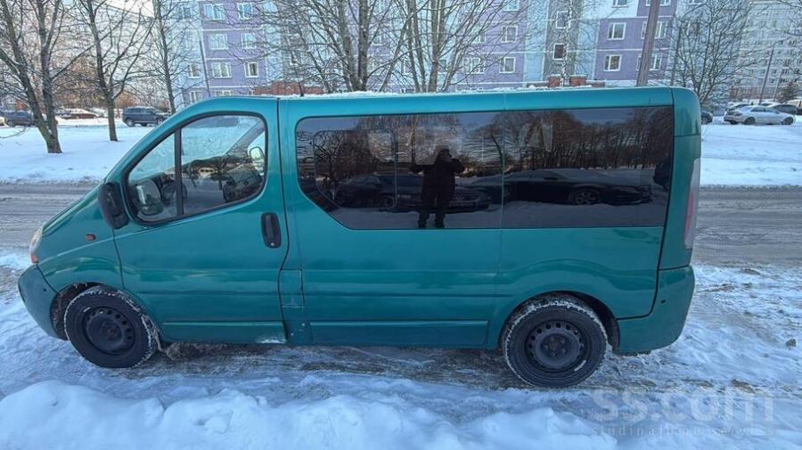 Zaļš Renault Trafic 2006 Rīga, ar dzinēja tilpumu 2.50 L un nobraukumu 380 tūkst. km par 4100 €, foto 3 vietnē AUTOMOTO.COM.LV