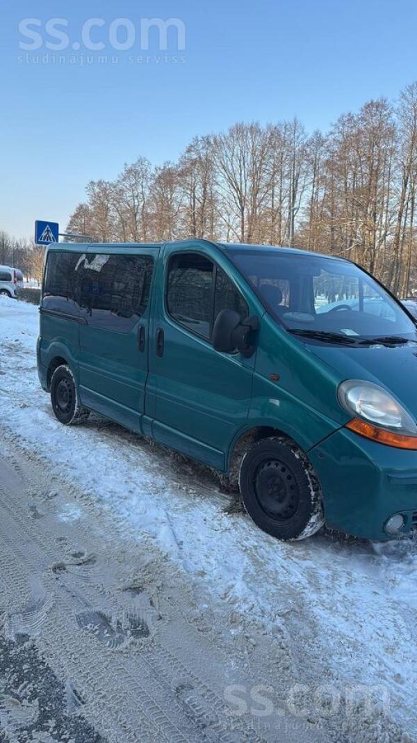 Zaļš Renault Trafic 2006 Rīga, ar dzinēja tilpumu 2.50 L un nobraukumu 380 tūkst. km par 4100 €, foto 6 vietnē AUTOMOTO.COM.LV