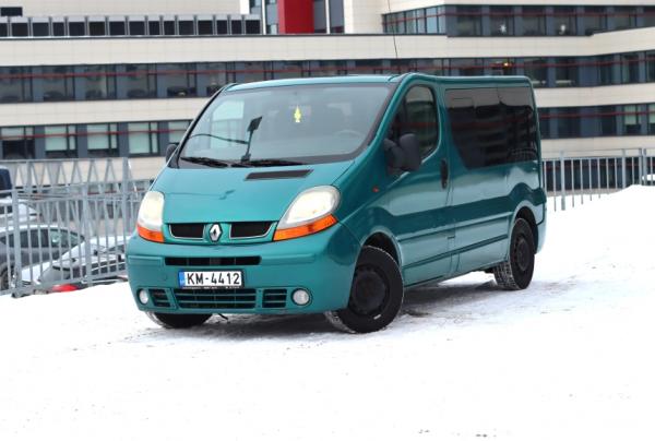 Zaļš Renault Trafic 2006 Rīga, ar dzinēja tilpumu 2.50 L un nobraukumu 382 tūkst. km par 5180 €, foto 2 vietnē AUTOMOTO.COM.LV