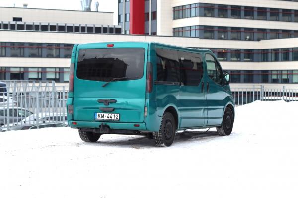 Zaļš Renault Trafic 2006 Rīga, ar dzinēja tilpumu 2.50 L un nobraukumu 382 tūkst. km par 5180 €, foto 6 vietnē AUTOMOTO.COM.LV