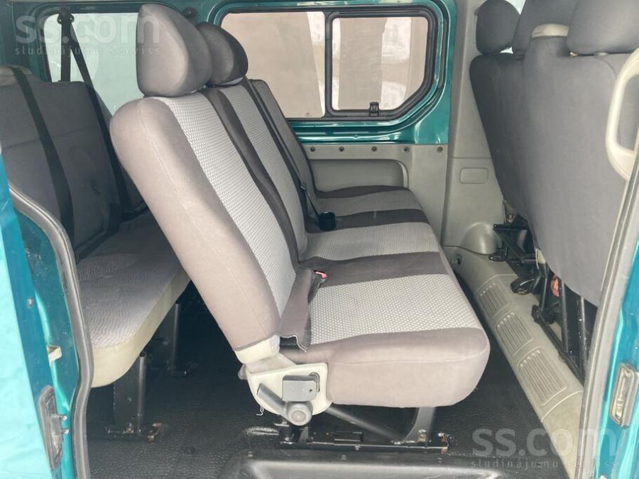 Zaļš Renault Trafic 2006 Ogre, ar dzinēja tilpumu 2.50 L un nobraukumu 362 tūkst. km par 3950 €, foto 11 vietnē AUTOMOTO.COM.LV