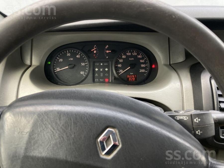 Zaļš Renault Trafic 2006 Ogre, ar dzinēja tilpumu 2.50 L un nobraukumu 362 tūkst. km par 3950 €, foto 15 vietnē AUTOMOTO.COM.LV
