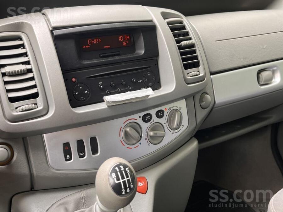 Zaļš Renault Trafic 2007 Jelgava, ar dzinēja tilpumu 2.00 L un nobraukumu 339 tūkst. km par 9990 €, foto 15 vietnē AUTOMOTO.COM.LV