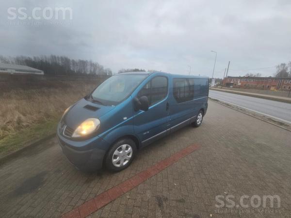 Zaļš Renault Trafic 2007 Valmiera, ar dzinēja tilpumu 2.00 L un nobraukumu 407 tūkst. km par 4800 €, foto 1 vietnē AUTOMOTO.COM.LV