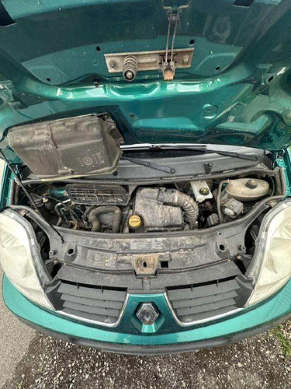 Zaļš Renault Trafic 2011 Kohtla-Jerve, ar dzinēja tilpumu 2.00 L un nobraukumu 0 tūkst. km par 6300 €, foto 6 vietnē AUTOMOTO.COM.LV
