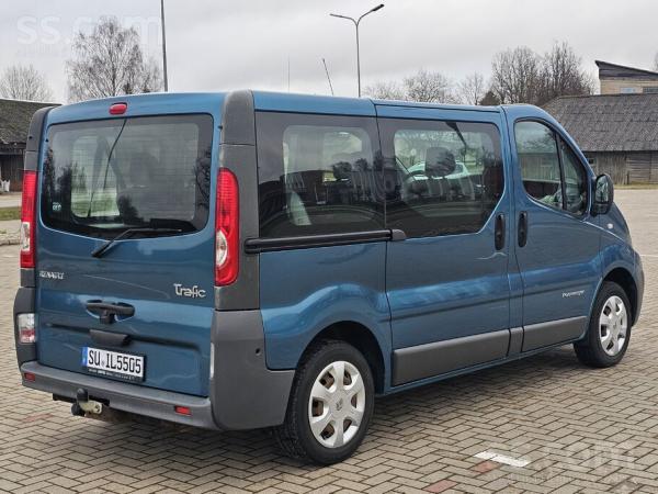 Zaļš Renault Trafic 2012 Cēsis, ar dzinēja tilpumu 2.00 L un nobraukumu 179 tūkst. km par 9190 €, foto 5 vietnē AUTOMOTO.COM.LV