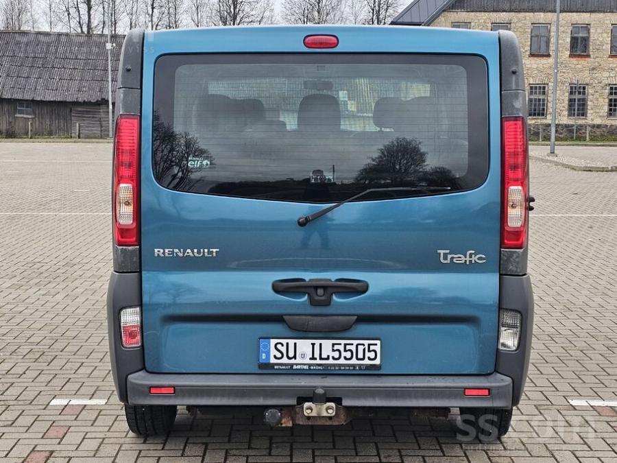 Zaļš Renault Trafic 2012 Cēsis, ar dzinēja tilpumu 2.00 L un nobraukumu 179 tūkst. km par 9190 €, foto 6 vietnē AUTOMOTO.COM.LV