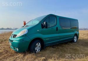 Green Renault Trafic 2012 in Riga, with an engine capacity of 2.00 L and mileage of 333 thousand km for 4900 €, photo 3 on AUTOMOTO.COM.LV