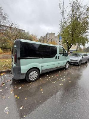 Green Renault Trafic 2003 in Vilnius, with an engine capacity of 1.87 L and mileage of 295 thousand km for 1500 €, photo 7 on AUTOMOTO.COM.LV