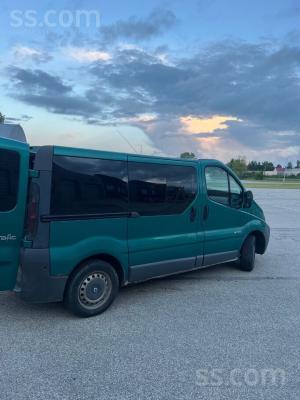 Green Renault Trafic 2003 in Riga, with an engine capacity of 1.90 L and mileage of 451 thousand km for 2650 €, photo 6 on AUTOMOTO.COM.LV