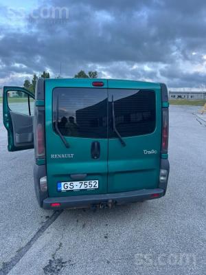 Green Renault Trafic 2003 in Riga, with an engine capacity of 1.90 L and mileage of 451 thousand km for 2650 €, photo 9 on AUTOMOTO.COM.LV