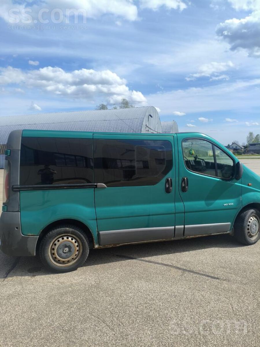 Green Renault Trafic 2003 in Riga, with an engine capacity of 1.90 L and mileage of 451 thousand km for 2650 €, photo 12 on AUTOMOTO.COM.LV