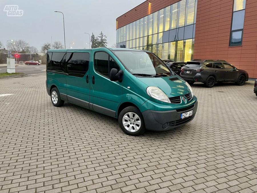 Green Renault Trafic 2008 in Utena, with an engine capacity of 2.00 L and mileage of 292 thousand km for 6999 €, photo 1 on AUTOMOTO.COM.LV