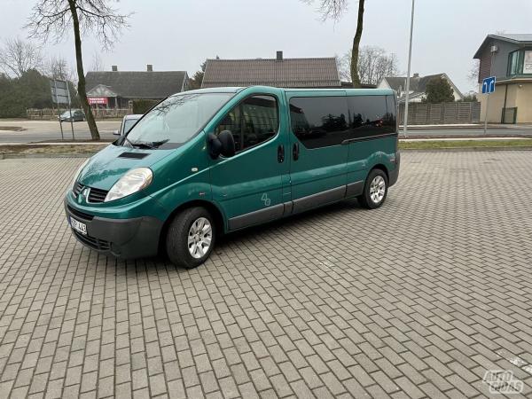 Zaļš Renault Trafic 2008 Utena, ar dzinēja tilpumu 2.00 L un nobraukumu 292 tūkst. km par 6999 €, foto 2 vietnē AUTOMOTO.COM.LV