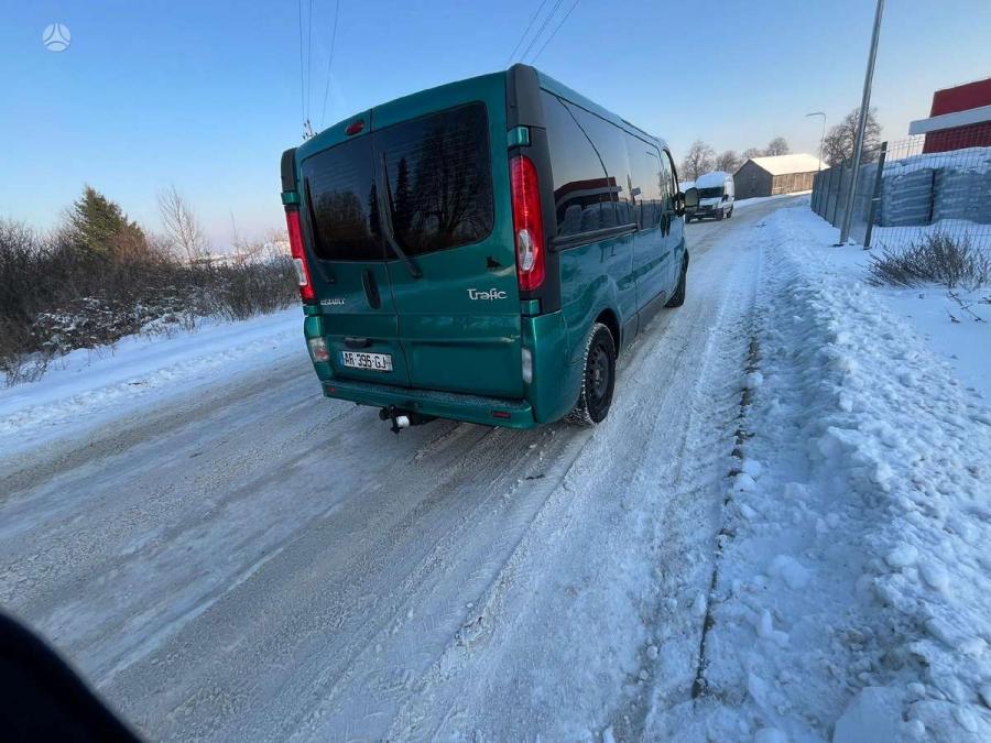 Zaļš Renault Trafic 2008 Tauragė, ar dzinēja tilpumu 2.00 L un nobraukumu 176 tūkst. km par 5800 €, foto 6 vietnē AUTOMOTO.COM.LV