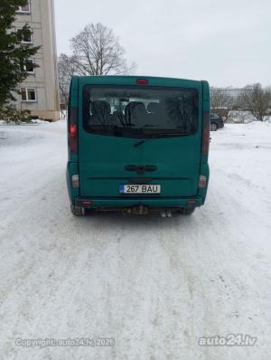 Zaļš Renault Trafic 2004 Tallina, ar dzinēja tilpumu 2.50 L un nobraukumu 0 tūkst. km par 2800 €, foto 4 vietnē AUTOMOTO.COM.LV