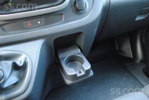 Grey Renault Trafic 2015 in Riga, with an engine capacity of 1.60 L and mileage of 202 thousand km for 11990 €, photo 28 on AUTOMOTO.COM.LV