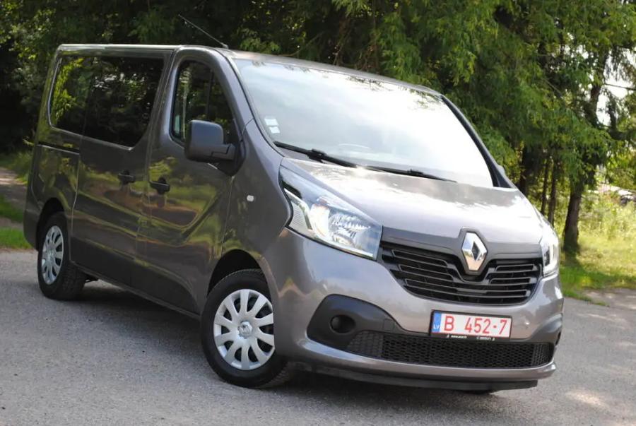 Pelēks Renault Trafic 2015 Rīga, ar dzinēja tilpumu 1.60 L un nobraukumu 202 tūkst. km par 11990 €, foto 5 vietnē AUTOMOTO.COM.LV