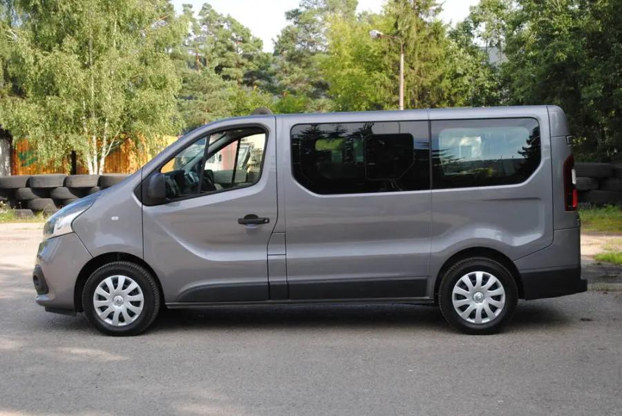 Pelēks Renault Trafic 2015 Rīga, ar dzinēja tilpumu 1.60 L un nobraukumu 202 tūkst. km par 11990 €, foto 6 vietnē AUTOMOTO.COM.LV