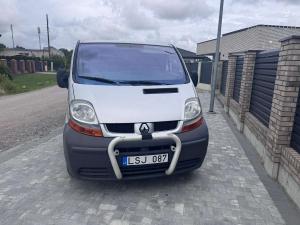 Grey Renault Trafic 2003 in Siauliai, with an engine capacity of 0.00 L and mileage of 324 thousand km for 2650 €, photo 3 on AUTOMOTO.COM.LV