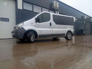 Pelēks Renault Trafic 2004 Panevēža, ar dzinēja tilpumu 1.90 L un nobraukumu 420 tūkst. km par 1999 €, foto  vietnē AUTOMOTO.COM.LV