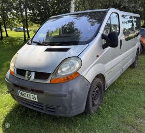 Grey Renault Trafic 2005 in Taurage, with an engine capacity of 2.50 L and mileage of 310 thousand km for 3400 €, photo  on AUTOMOTO.COM.LV