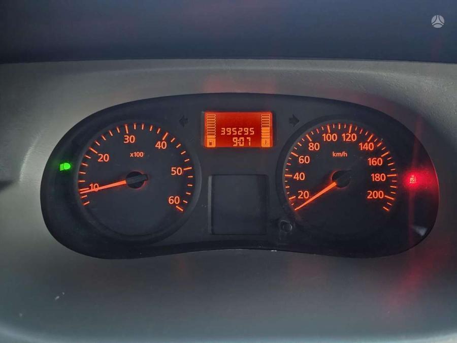 Grey Renault Trafic 2006 in Kupiskis, with an engine capacity of 1.90 L and mileage of 395 thousand km for 3300 €, photo 20 on AUTOMOTO.COM.LV