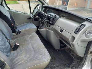 Pelēks Renault Trafic 2006 Ukmergė, ar dzinēja tilpumu 1.90 L un nobraukumu 200 tūkst. km par 2500 €, foto 8 vietnē AUTOMOTO.COM.LV