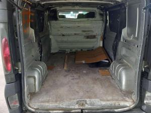 Pelēks Renault Trafic 2006 Ukmergė, ar dzinēja tilpumu 1.90 L un nobraukumu 200 tūkst. km par 2500 €, foto 13 vietnē AUTOMOTO.COM.LV
