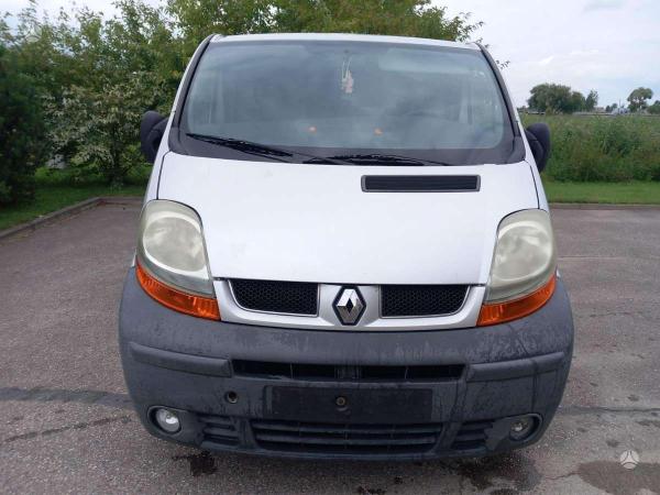 Pelēks Renault Trafic 2006 Ukmergė, ar dzinēja tilpumu 1.90 L un nobraukumu 200 tūkst. km par 2500 €, foto 6 vietnē AUTOMOTO.COM.LV