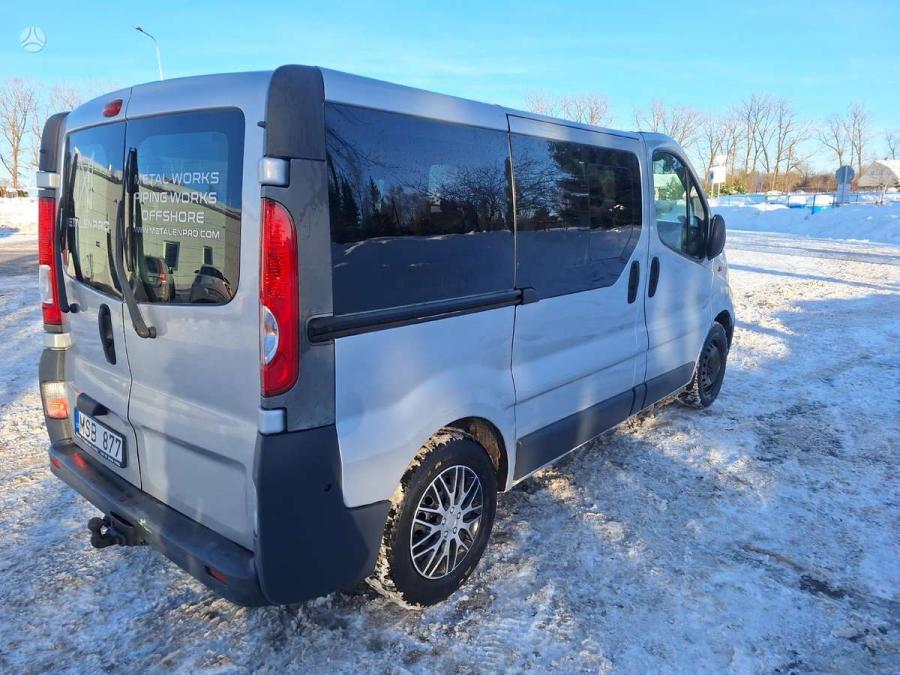 Pelēks Renault Trafic 2007 Kelmė, ar dzinēja tilpumu 2.00 L un nobraukumu 330 tūkst. km par 5200 €, foto 2 vietnē AUTOMOTO.COM.LV