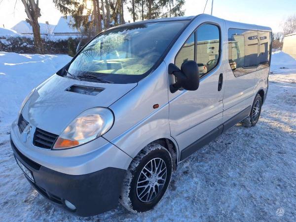 Pelēks Renault Trafic 2007 Kelmė, ar dzinēja tilpumu 2.00 L un nobraukumu 330 tūkst. km par 5200 €, foto 5 vietnē AUTOMOTO.COM.LV