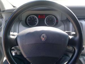 Grey Renault Trafic 2007 in Druskininkai, with an engine capacity of 2.00 L and mileage of 298 thousand km for 4850 €, photo 6 on AUTOMOTO.COM.LV