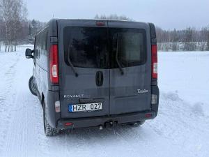 Grey Renault Trafic 2008 in Vilnius, with an engine capacity of 2.50 L and mileage of 398 thousand km for 4550 €, photo 4 on AUTOMOTO.COM.LV
