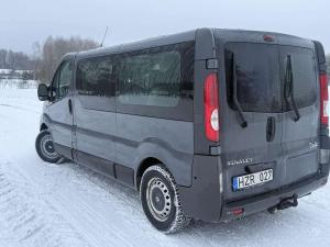 Grey Renault Trafic 2008 in Vilnius, with an engine capacity of 2.50 L and mileage of 398 thousand km for 4550 €, photo 5 on AUTOMOTO.COM.LV