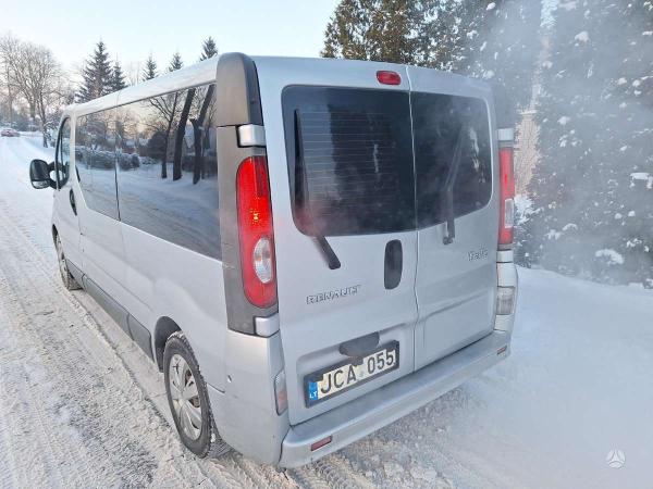 Grey Renault Trafic 2008 in Kelme, with an engine capacity of 2.00 L and mileage of 375 thousand km for 5300 €, photo 3 on AUTOMOTO.COM.LV