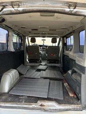 Grey Renault Trafic 2009 in Riga, with an engine capacity of 2.50 L and mileage of 340 thousand km for 1800 €, photo 7 on AUTOMOTO.COM.LV