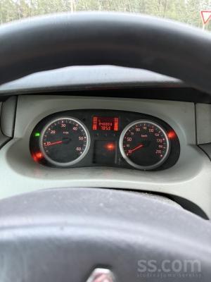 Grey Renault Trafic 2009 in Riga, with an engine capacity of 2.50 L and mileage of 340 thousand km for 1800 €, photo 9 on AUTOMOTO.COM.LV