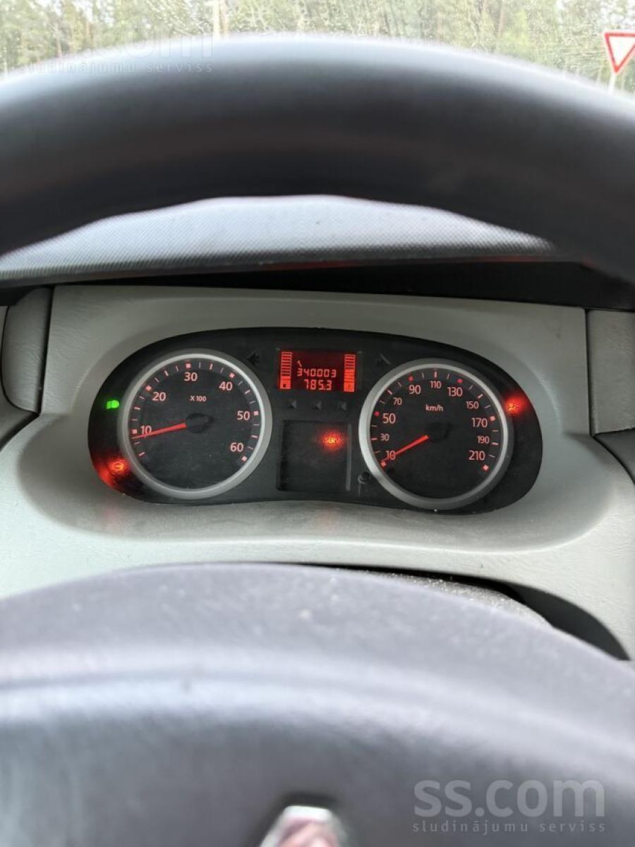 Grey Renault Trafic 2009 in Riga, with an engine capacity of 2.50 L and mileage of 340 thousand km for 1800 €, photo 9 on AUTOMOTO.COM.LV