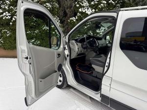 Grey Renault Trafic 2010 in Vilnius, with an engine capacity of 2.50 L and mileage of 300 thousand km for 8650 €, photo 23 on AUTOMOTO.COM.LV