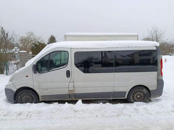 Pelēks Renault Trafic 2010 Ukmergė, ar dzinēja tilpumu 2.00 L un nobraukumu 320 tūkst. km par 3100 €, foto 3 vietnē AUTOMOTO.COM.LV