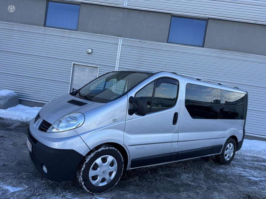 Pelēks Renault Trafic 2010 Viļņa, ar dzinēja tilpumu 2.50 L un nobraukumu 300 tūkst. km par 7999 €, foto 3 vietnē AUTOMOTO.COM.LV