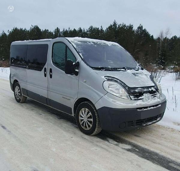 Pelēks Renault Trafic 2011 Viļņa, ar dzinēja tilpumu 0.00 L un nobraukumu 400 tūkst. km par 5700 €, foto 2 vietnē AUTOMOTO.COM.LV