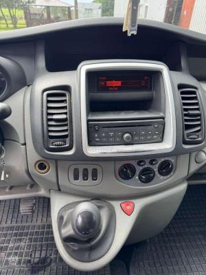 Pelēks Renault Trafic 2011 Plungė, ar dzinēja tilpumu 2.00 L un nobraukumu 391 tūkst. km par 8000 €, foto 11 vietnē AUTOMOTO.COM.LV