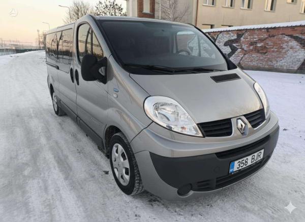 Pelēks Renault Trafic 2013 Šauļi, ar dzinēja tilpumu 2.00 L un nobraukumu 188 tūkst. km par 11850 €, foto 3 vietnē AUTOMOTO.COM.LV