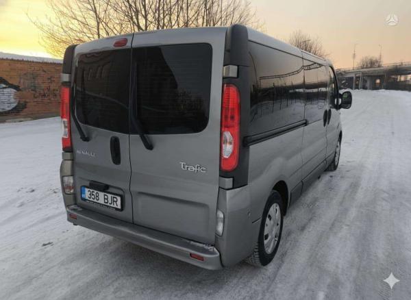 Pelēks Renault Trafic 2013 Šauļi, ar dzinēja tilpumu 2.00 L un nobraukumu 188 tūkst. km par 11850 €, foto 4 vietnē AUTOMOTO.COM.LV