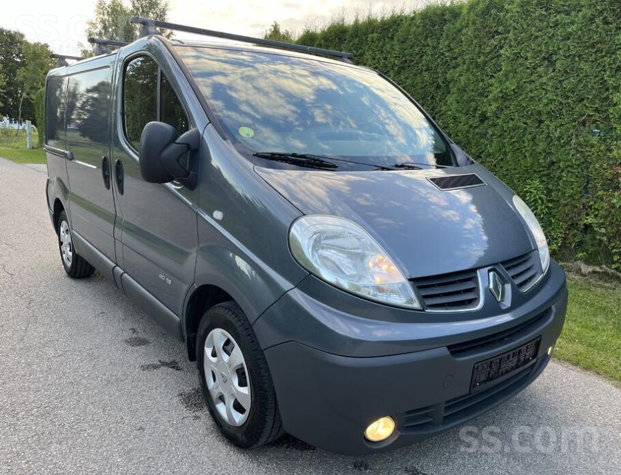 Pelēks Renault Trafic 2014 Bauska, ar dzinēja tilpumu 2.00 L un nobraukumu 0 tūkst. km par 6900 €, foto 11 vietnē AUTOMOTO.COM.LV