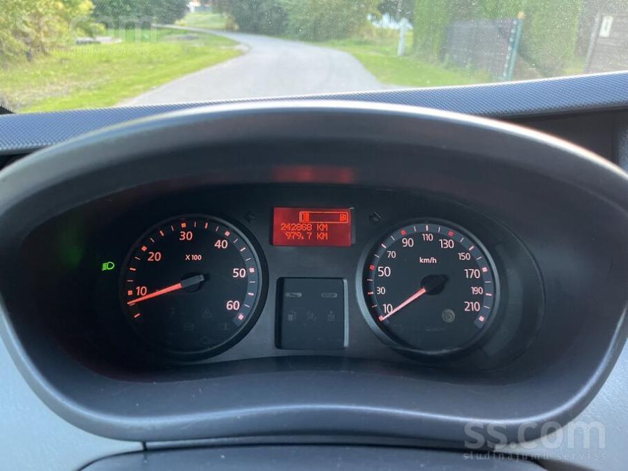 Pelēks Renault Trafic 2014 Bauska, ar dzinēja tilpumu 2.00 L un nobraukumu 0 tūkst. km par 6900 €, foto 28 vietnē AUTOMOTO.COM.LV