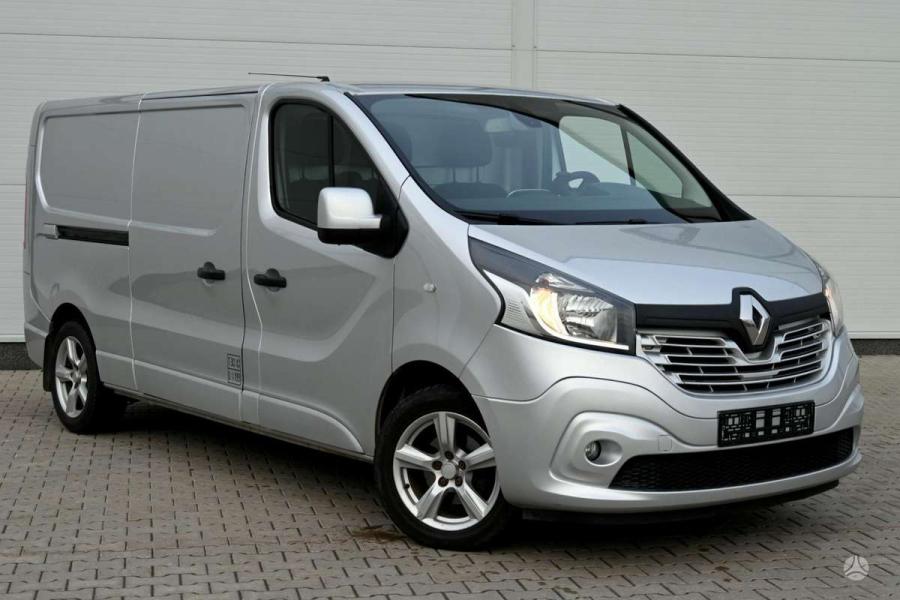 Pelēks Renault Trafic 2015 Kretinga, ar dzinēja tilpumu 1.60 L un nobraukumu 249 tūkst. km par 7999 €, foto 1 vietnē AUTOMOTO.COM.LV
